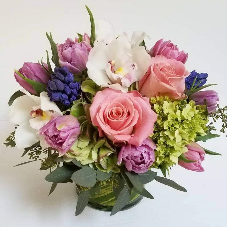 20 Best Chicago Flower Delivery Services (2023) - Petal Republic