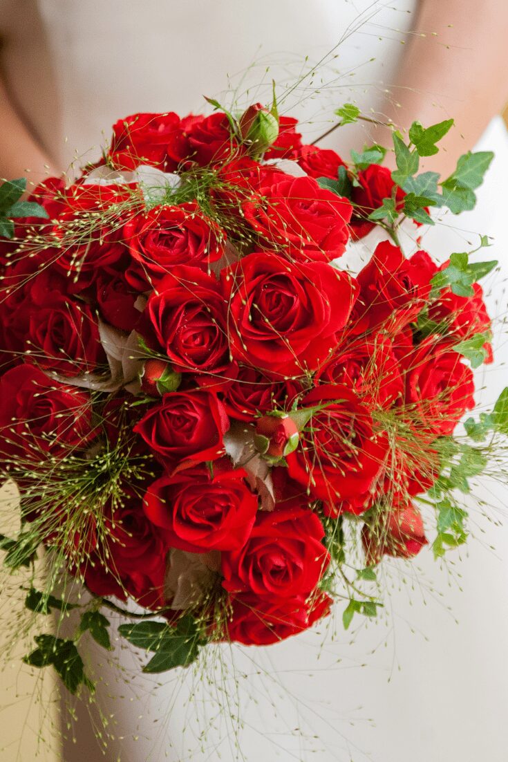 59+ Red Wedding Bouquets That Are Perfect for Every Bride - Petal Republic