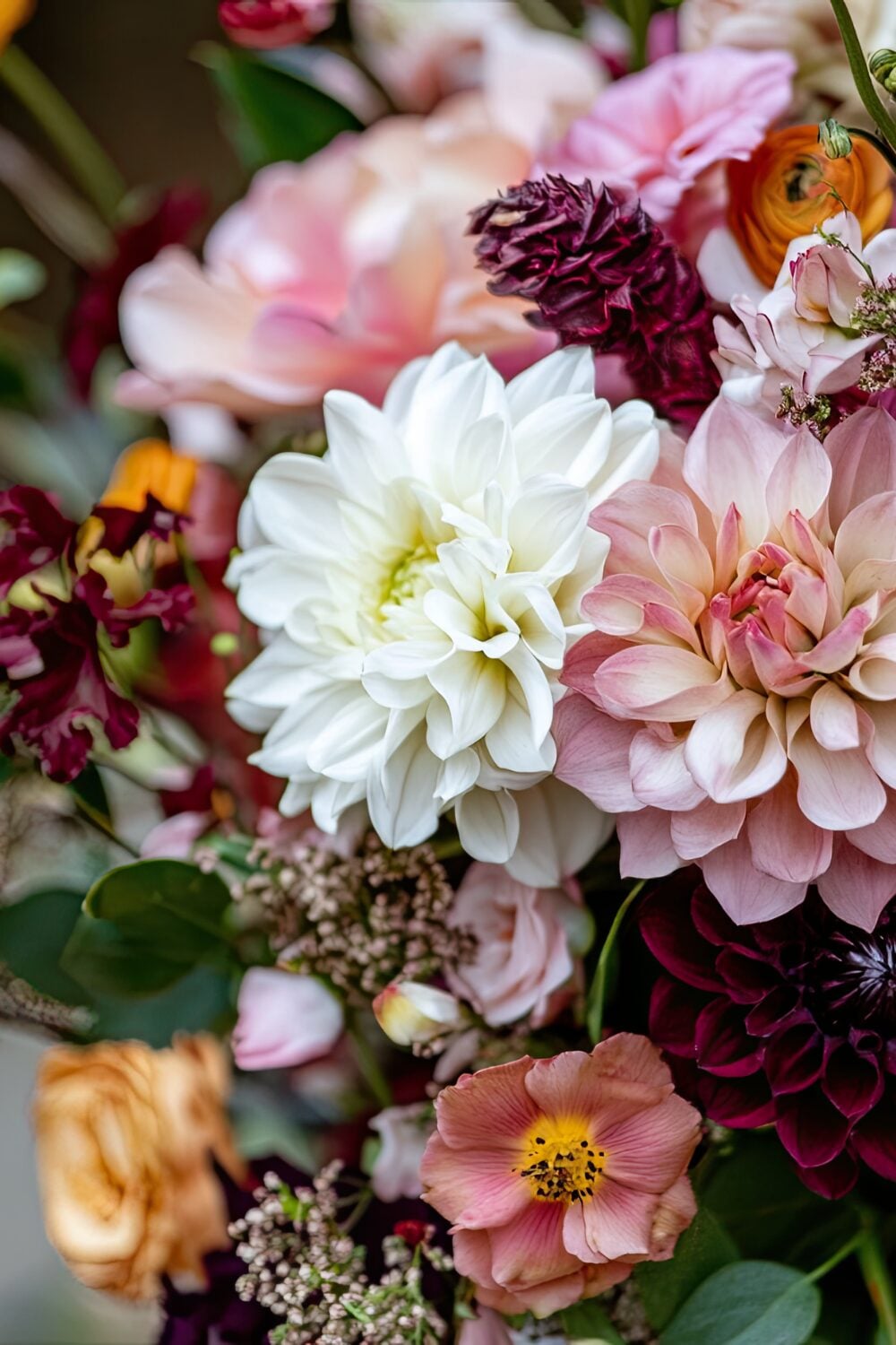 69+ Mexican Wedding Bouquets To Transform Your Big Day 🎉 - Petal Republic