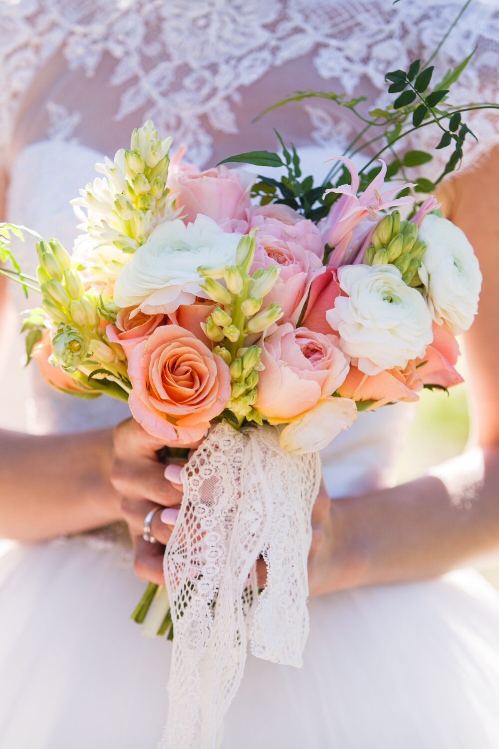 80+ Pink Rose Wedding Bouquets Fit for a Fairytale 🩷 - Petal Republic