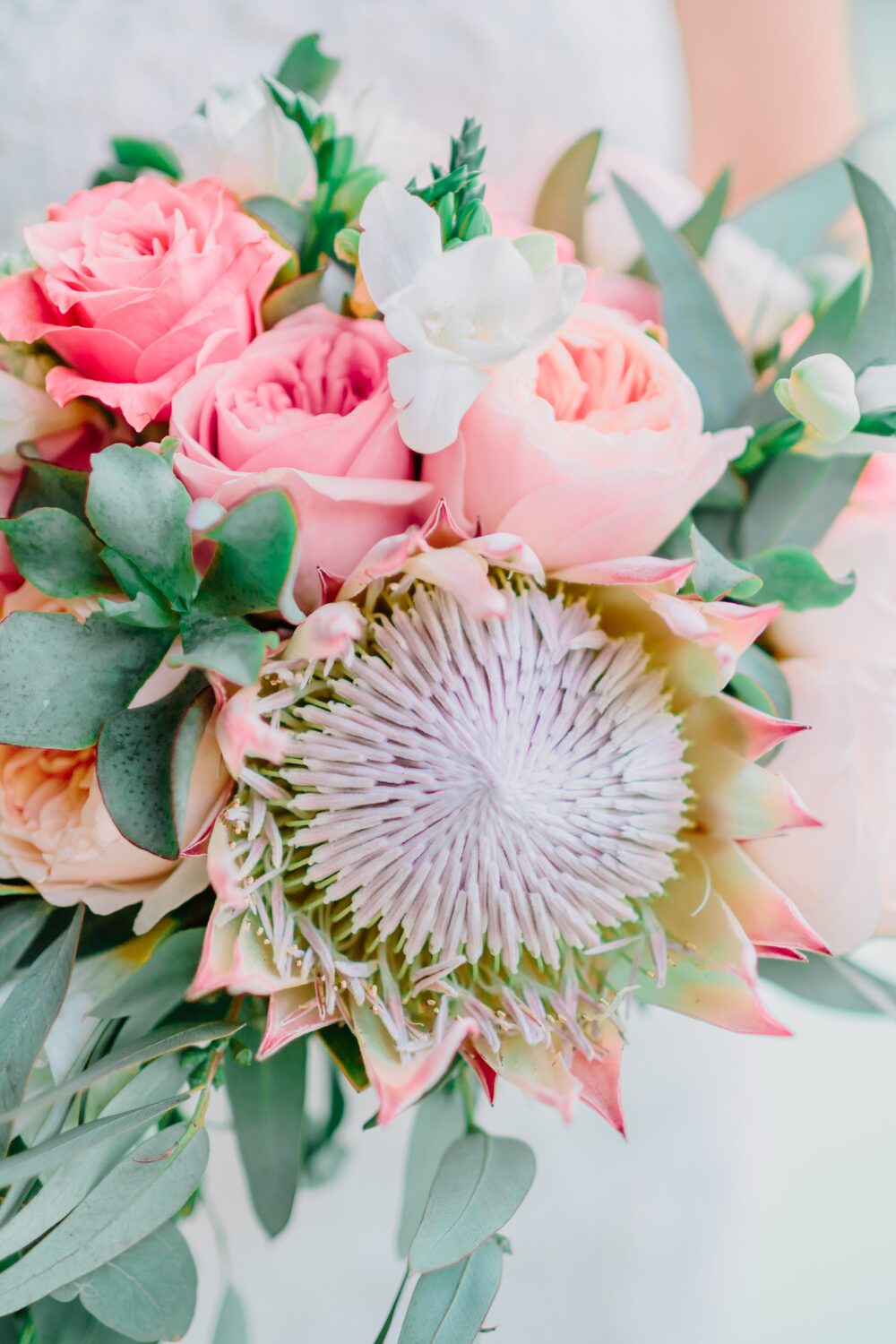 80+ Pink Rose Wedding Bouquets Fit for a Fairytale 🩷 - Petal Republic
