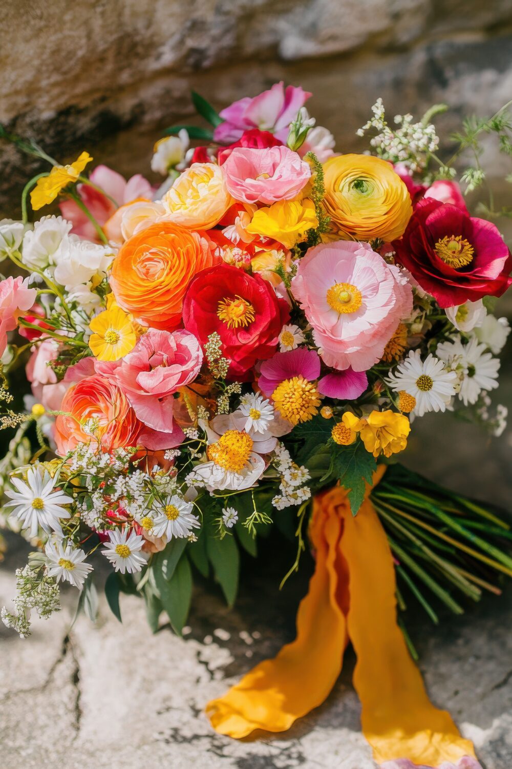 105+ Ranunculus Wedding Bouquet Designs You’ll Adore 💘