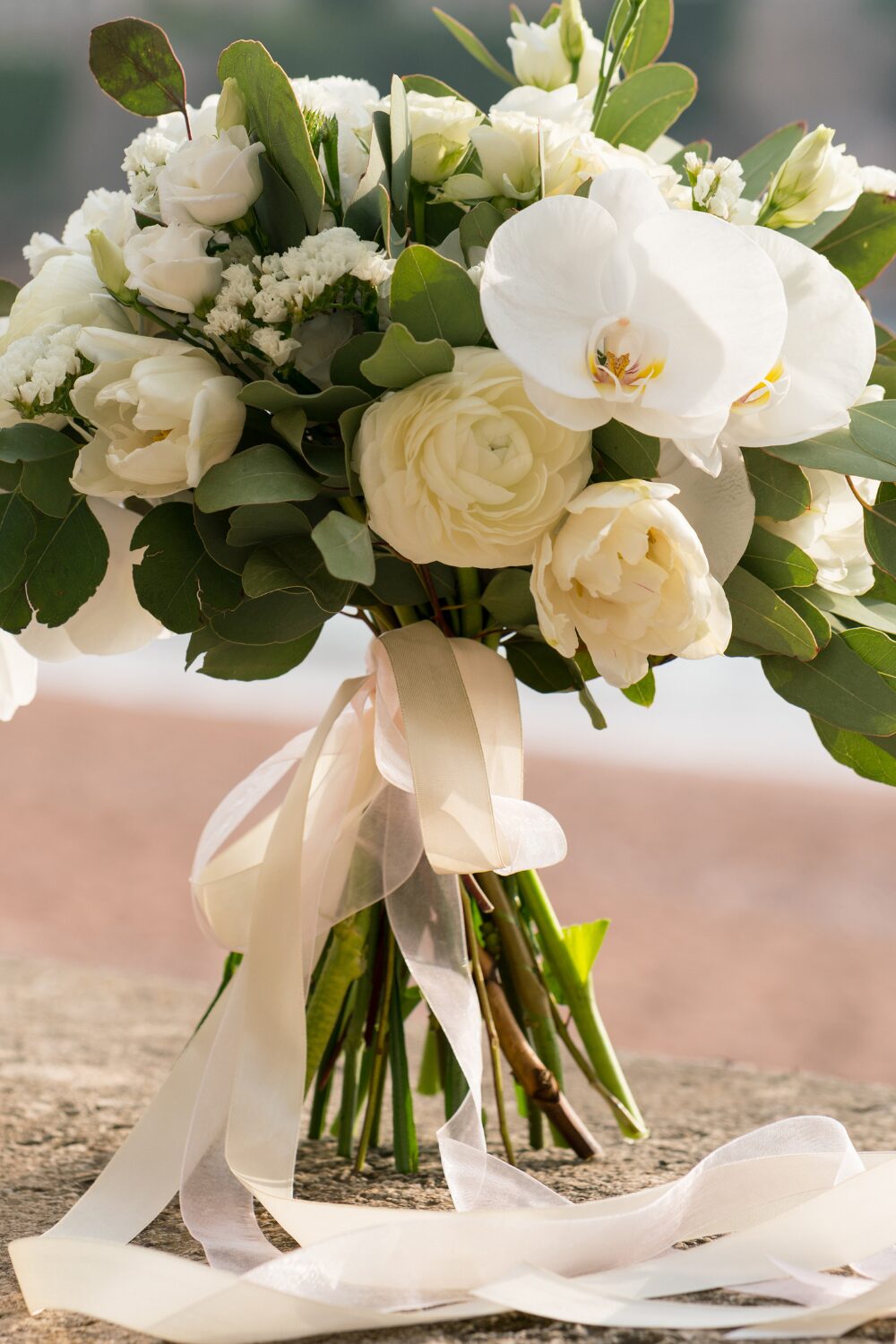 105+ Ranunculus Wedding Bouquet Designs You’ll Adore 💘