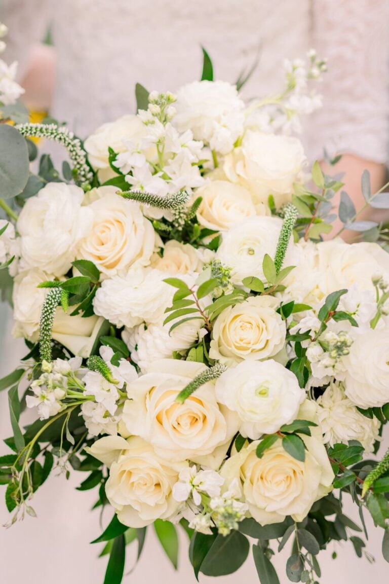 80+ White Rose Wedding Bouquets That Redefine Bridal Perfection 🌹 ...