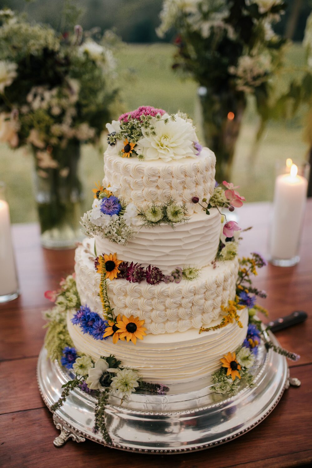 Wildflower Wedding Cakes: 95 Magical Designs to Inspire You 🎂 - Petal ...
